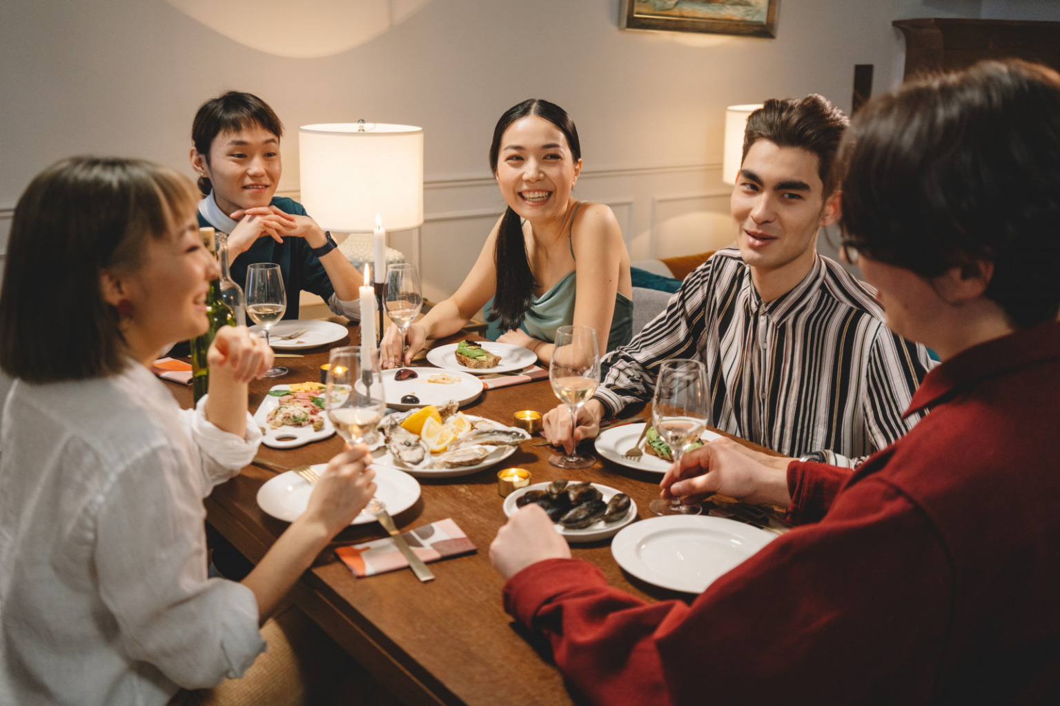 Study: Women Think It's A Turn Off When Men Have Many Female Friends ...